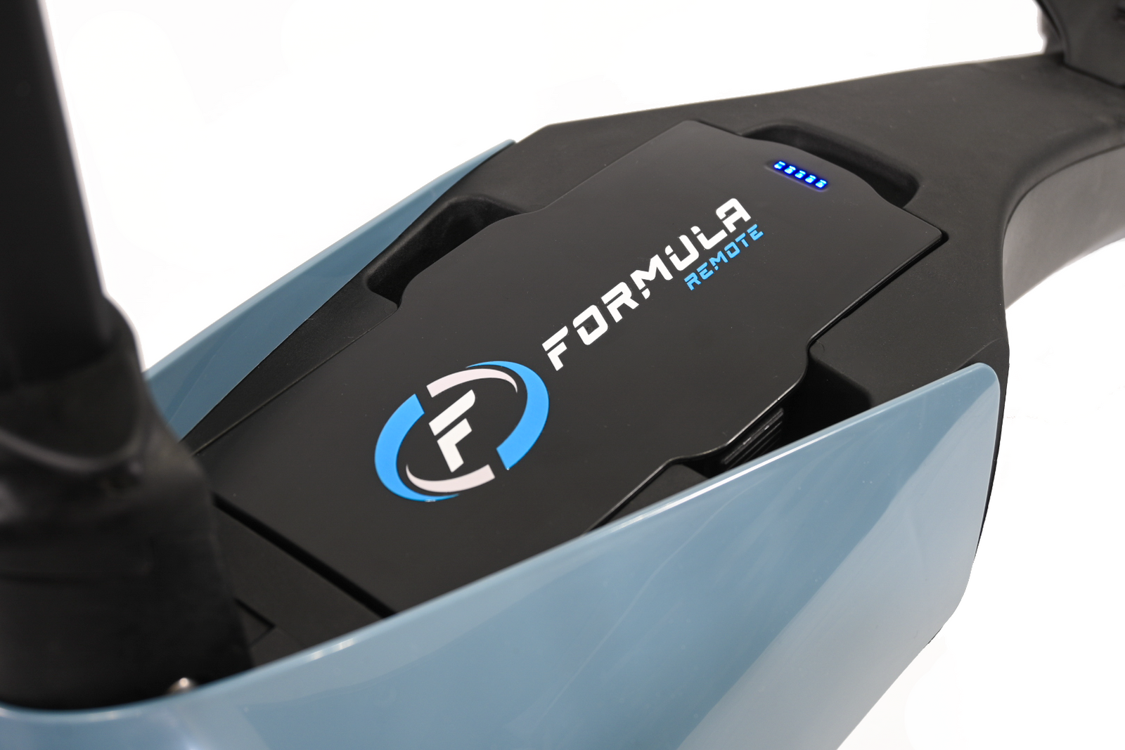 Formula Remote (Glacier Blue)